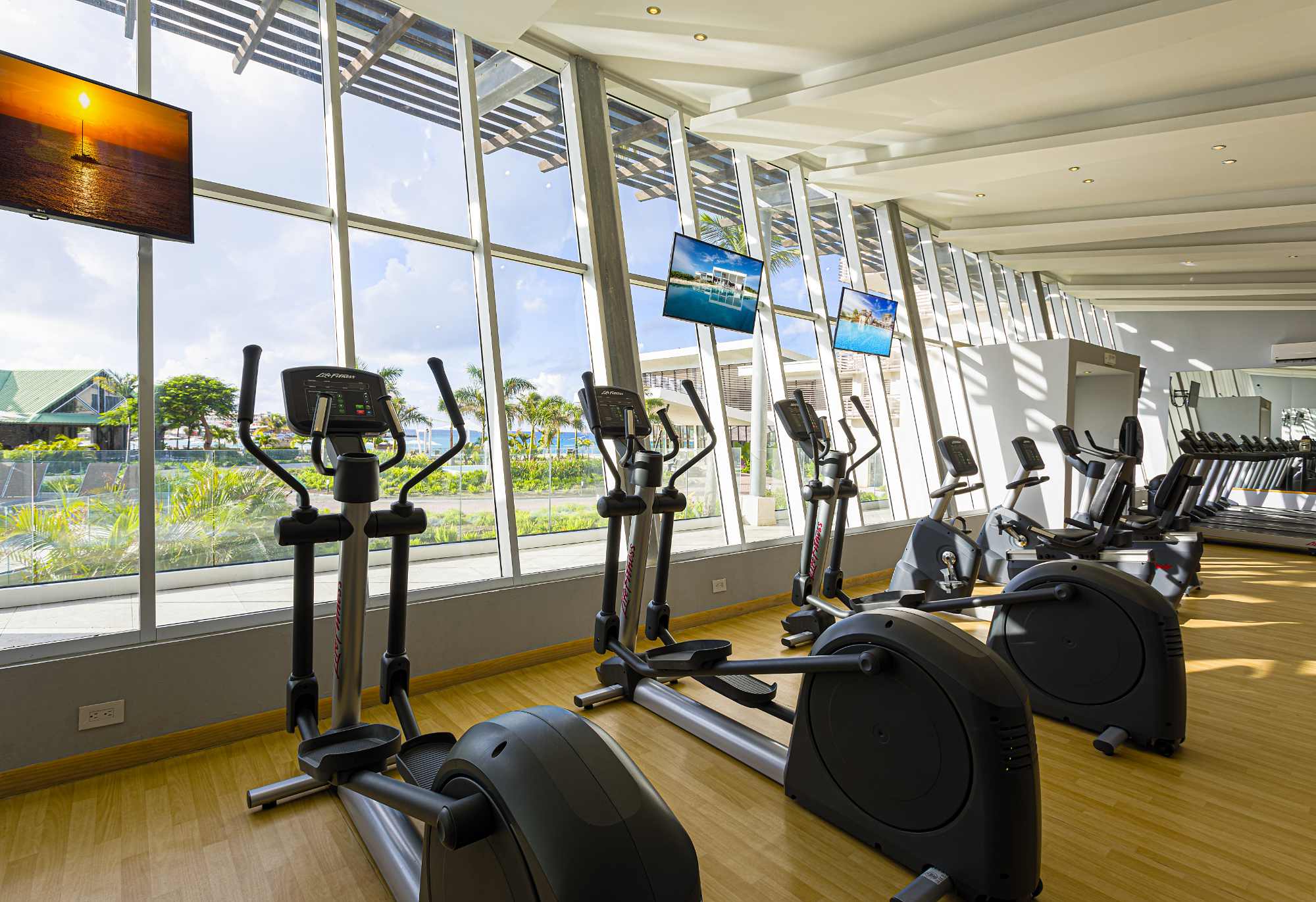 An All-Inclusive, Adults-Only Sint Maarten Experience