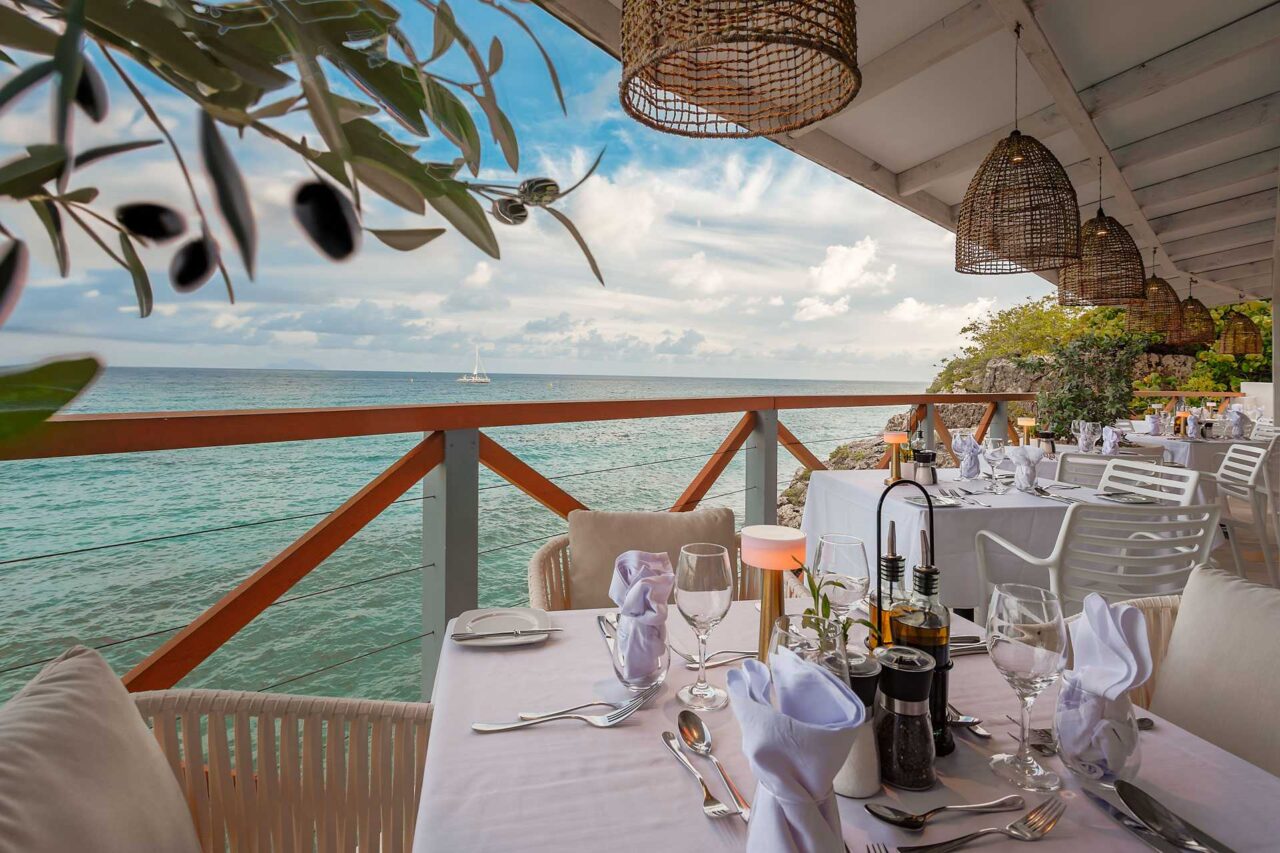 Dining & Bars - Sonesta Ocean Point Resort in St Maarten